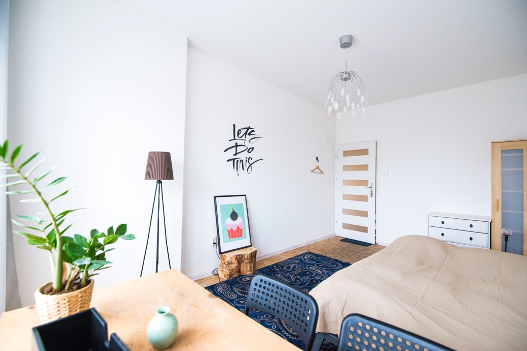 4 affordable ways to decorate your residence room | ATB Financial